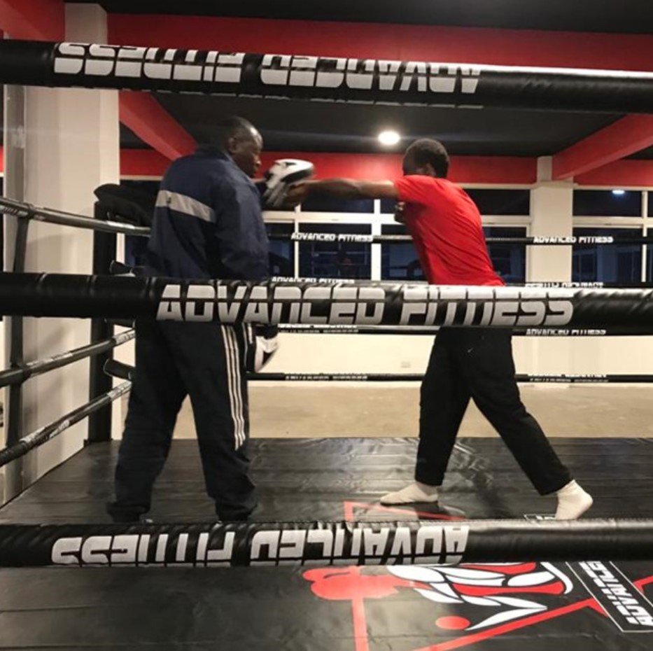 Standard rugged and durable boxing ring